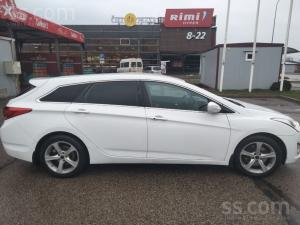 Balts Hyundai i40 2014 Daugavpils, ar dzinēja tilpumu 1.70 L un nobraukumu 337 tūkst. km par 5500 €, foto 2 vietnē AUTOMOTO.COM.LV