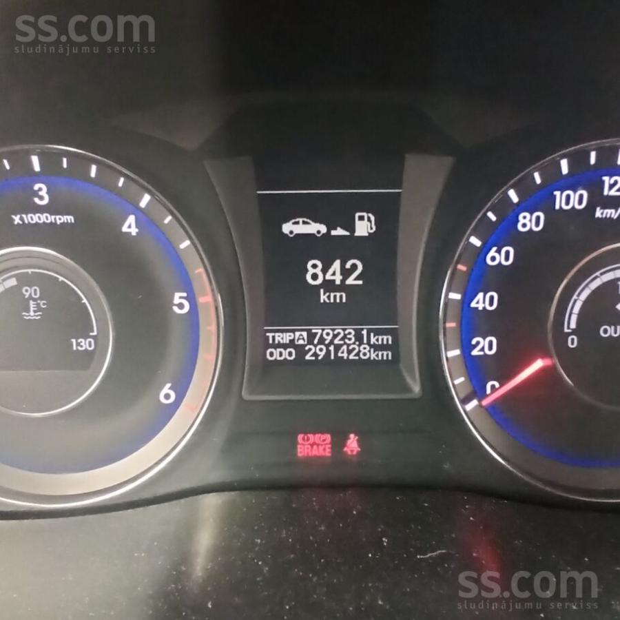 Белый Хендай и40 2014 в Даугавпилс, объемом двигателя 1.70 л и пробегом 0 тыс. км за 5650 €, фото 24 на AUTOMOTO.COM.LV