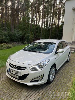 Balts Hyundai i40 2014 Rīga, ar dzinēja tilpumu 1.70 L un nobraukumu 136 tūkst. km par 6500 €, foto 3 vietnē AUTOMOTO.COM.LV