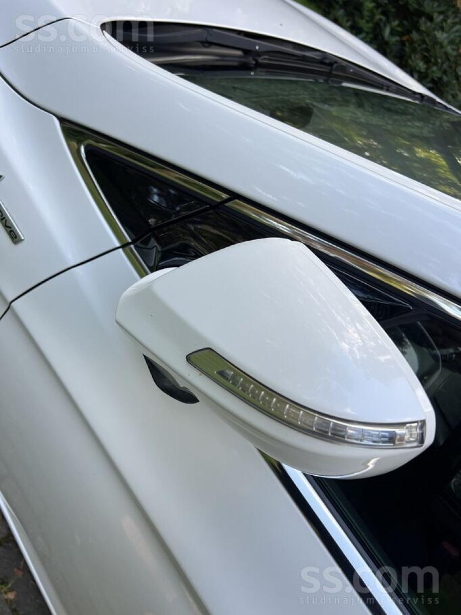 Balts Hyundai i40 2014 Rīga, ar dzinēja tilpumu 1.70 L un nobraukumu 136 tūkst. km par 6500 €, foto 13 vietnē AUTOMOTO.COM.LV