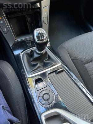 Balts Hyundai i40 2014 Rīga, ar dzinēja tilpumu 1.70 L un nobraukumu 136 tūkst. km par 6500 €, foto 15 vietnē AUTOMOTO.COM.LV