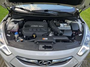 Balts Hyundai i40 2014 Rīga, ar dzinēja tilpumu 1.70 L un nobraukumu 136 tūkst. km par 6500 €, foto 25 vietnē AUTOMOTO.COM.LV