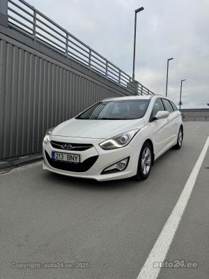 White Hyundai i40 2015 in Tallinn, with an engine capacity of 1.70 L and mileage of 145 thousand km for 6950 €, photo  on AUTOMOTO.COM.LV