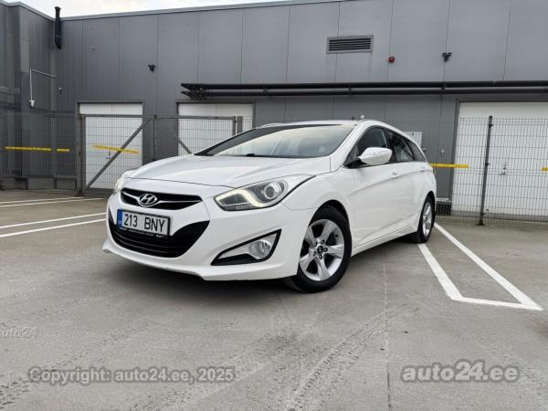 White Hyundai i40 2015 in Tallinn, with an engine capacity of 1.70 L and mileage of 145 thousand km for 6950 €, photo 3 on AUTOMOTO.COM.LV