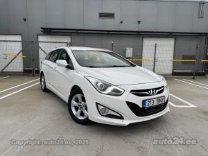 White Hyundai i40 2015 in Tallinn, with an engine capacity of 1.70 L and mileage of 145 thousand km for 6950 €, photo 4 on AUTOMOTO.COM.LV