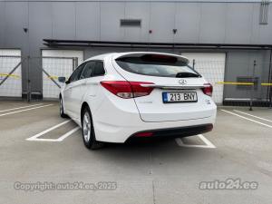 White Hyundai i40 2015 in Tallinn, with an engine capacity of 1.70 L and mileage of 145 thousand km for 6950 €, photo 5 on AUTOMOTO.COM.LV