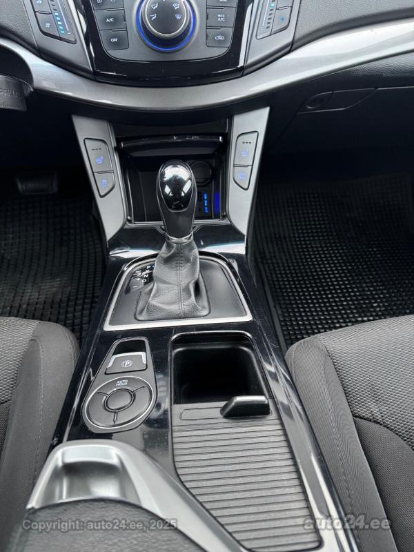 Balts Hyundai i40 2015 Tallina, ar dzinēja tilpumu 1.70 L un nobraukumu 145 tūkst. km par 6950 €, foto 11 vietnē AUTOMOTO.COM.LV