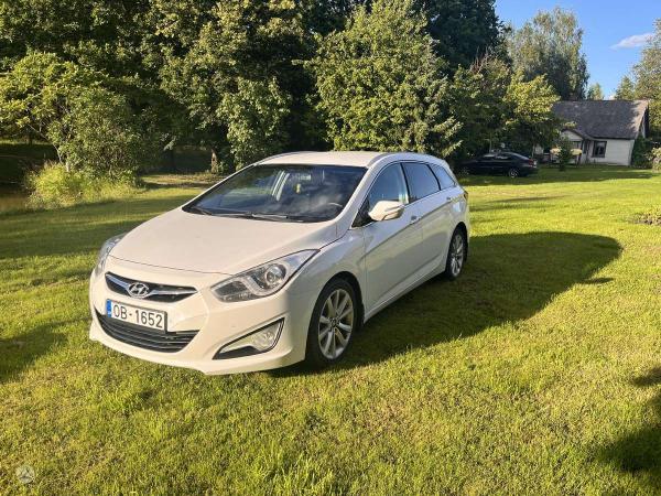 Balts Hyundai i40 2015 Jēkabpils, ar dzinēja tilpumu 1.69 L un nobraukumu 250 tūkst. km par 2000 €, foto 2 vietnē AUTOMOTO.COM.LV