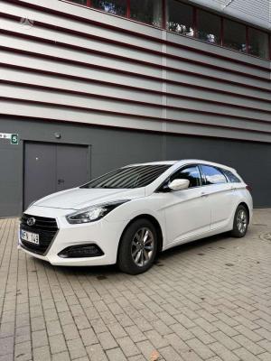 White Hyundai i40 2015 in Alytus, with an engine capacity of 1.69 L and mileage of 298 thousand km for 4450 €, photo  on AUTOMOTO.COM.LV