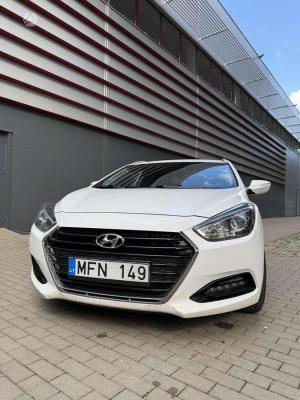 White Hyundai i40 2015 in Alytus, with an engine capacity of 1.69 L and mileage of 298 thousand km for 4450 €, photo 6 on AUTOMOTO.COM.LV