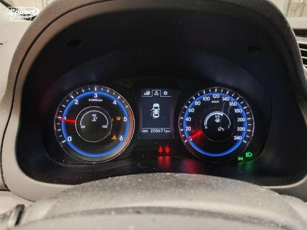 Balts Hyundai i40 2016 Utena, ar dzinēja tilpumu 1.69 L un nobraukumu 200 tūkst. km par 5600 €, foto 5 vietnē AUTOMOTO.COM.LV