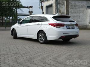 Balts Hyundai i40 2016 Rīga, ar dzinēja tilpumu 1.70 L un nobraukumu 249 tūkst. km par 5900 €, foto 5 vietnē AUTOMOTO.COM.LV