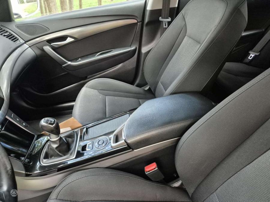 Balts Hyundai i40 2016 Utena, ar dzinēja tilpumu 1.69 L un nobraukumu 252 tūkst. km par 4990 €, foto 12 vietnē AUTOMOTO.COM.LV