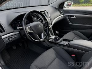 Balts Hyundai i40 2016 Rīga, ar dzinēja tilpumu 1.70 L un nobraukumu 241 tūkst. km par 4800 €, foto 14 vietnē AUTOMOTO.COM.LV