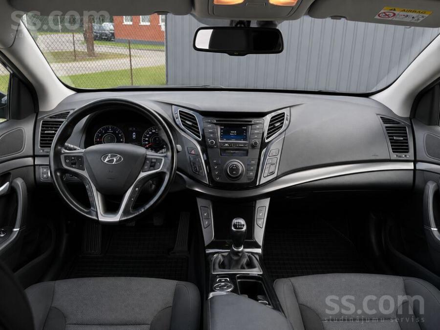 Balts Hyundai i40 2016 Rīga, ar dzinēja tilpumu 1.70 L un nobraukumu 241 tūkst. km par 4800 €, foto 15 vietnē AUTOMOTO.COM.LV