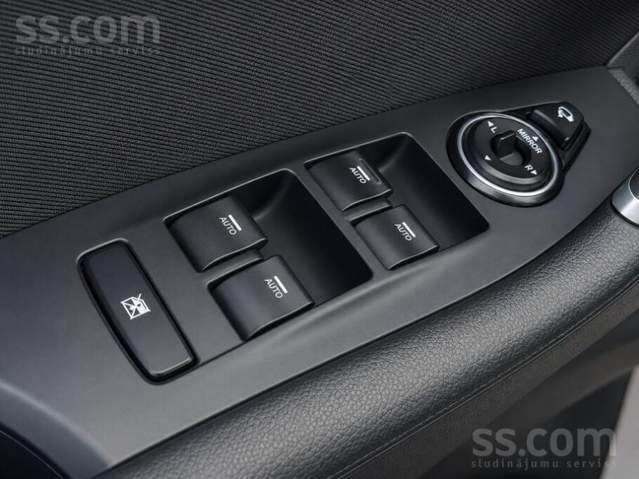 Balts Hyundai i40 2016 Rīga, ar dzinēja tilpumu 1.70 L un nobraukumu 241 tūkst. km par 4800 €, foto 17 vietnē AUTOMOTO.COM.LV