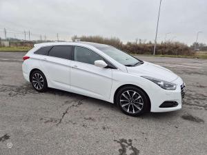 White Hyundai i40 2017 in Panevezys, with an engine capacity of 1.70 L and mileage of 158 thousand km for 7999 €, photo 5 on AUTOMOTO.COM.LV