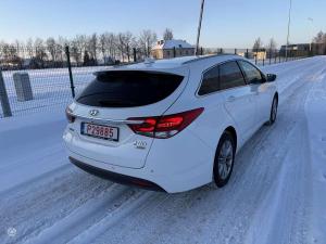 Balts Hyundai i40 2017 Marijampole, ar dzinēja tilpumu 1.69 L un nobraukumu 305 tūkst. km par 5350 €, foto 3 vietnē AUTOMOTO.COM.LV