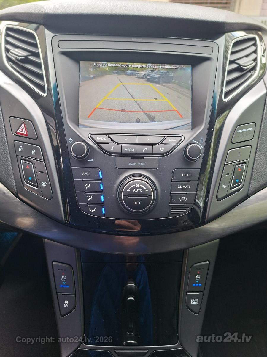 White Hyundai i40 2017 in Tallinn, with an engine capacity of 1.70 L and mileage of 123 thousand km for 9990 €, photo 14 on AUTOMOTO.COM.LV