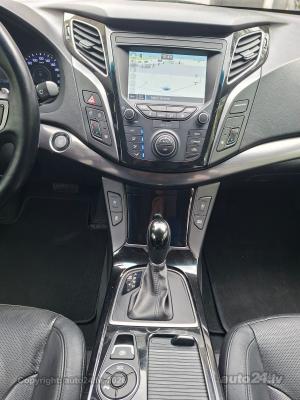 White Hyundai i40 2017 in Tallinn, with an engine capacity of 1.70 L and mileage of 123 thousand km for 9990 €, photo 15 on AUTOMOTO.COM.LV