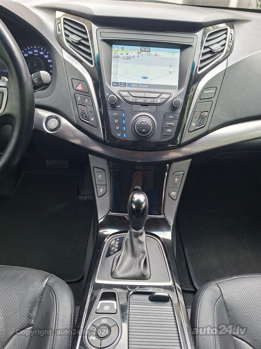 White Hyundai i40 2017 in Tallinn, with an engine capacity of 1.70 L and mileage of 123 thousand km for 9990 €, photo 15 on AUTOMOTO.COM.LV