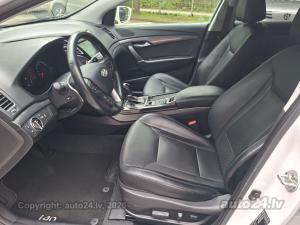 White Hyundai i40 2017 in Tallinn, with an engine capacity of 1.70 L and mileage of 123 thousand km for 9990 €, photo 16 on AUTOMOTO.COM.LV