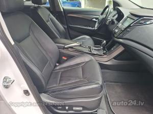 White Hyundai i40 2017 in Tallinn, with an engine capacity of 1.70 L and mileage of 123 thousand km for 9990 €, photo 17 on AUTOMOTO.COM.LV