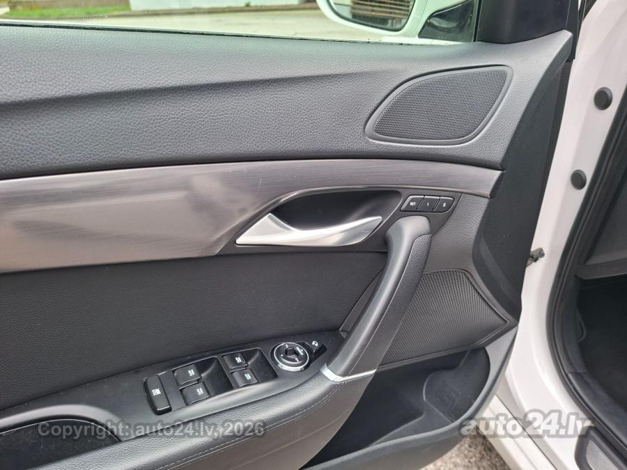 White Hyundai i40 2017 in Tallinn, with an engine capacity of 1.70 L and mileage of 123 thousand km for 9990 €, photo 19 on AUTOMOTO.COM.LV