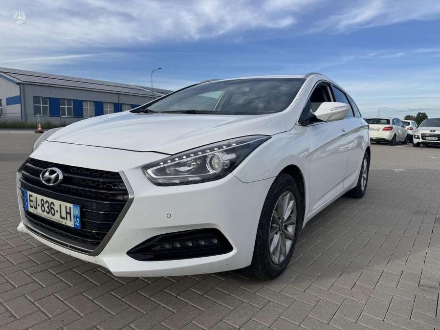 Balts Hyundai i40 2017 Tauragė, ar dzinēja tilpumu 1.69 L un nobraukumu 262 tūkst. km par 6500 €, foto 4 vietnē AUTOMOTO.COM.LV