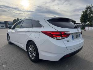 Balts Hyundai i40 2017 Tauragė, ar dzinēja tilpumu 1.69 L un nobraukumu 262 tūkst. km par 6500 €, foto 6 vietnē AUTOMOTO.COM.LV