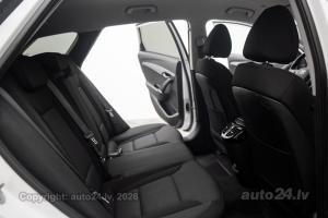 Balts Hyundai i40 2018 Tallina, ar dzinēja tilpumu 1.60 L un nobraukumu 161 tūkst. km par 8999 €, foto 10 vietnē AUTOMOTO.COM.LV