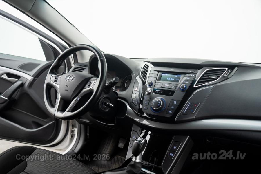 Balts Hyundai i40 2018 Tallina, ar dzinēja tilpumu 1.60 L un nobraukumu 161 tūkst. km par 8999 €, foto 12 vietnē AUTOMOTO.COM.LV