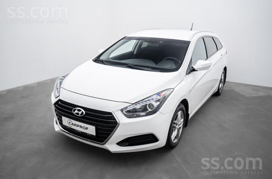 White Hyundai i40 2018 in Riga, with an engine capacity of 1.60 L and mileage of 161 thousand km for 8499 €, photo 1 on AUTOMOTO.COM.LV