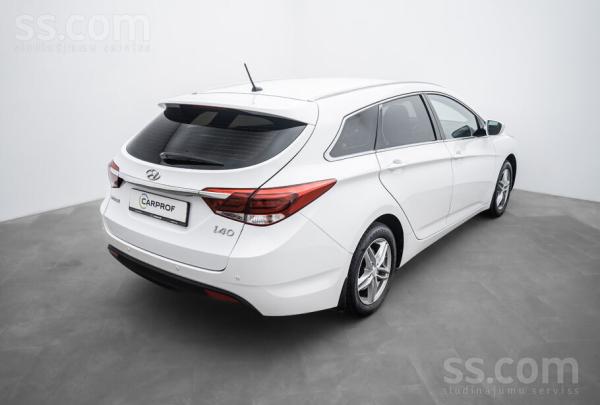 White Hyundai i40 2018 in Riga, with an engine capacity of 1.60 L and mileage of 161 thousand km for 8499 €, photo 4 on AUTOMOTO.COM.LV