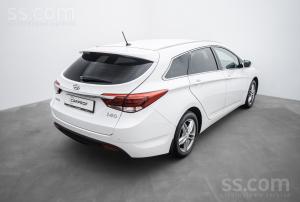 White Hyundai i40 2018 in Riga, with an engine capacity of 1.60 L and mileage of 161 thousand km for 8499 €, photo 5 on AUTOMOTO.COM.LV