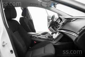 White Hyundai i40 2018 in Riga, with an engine capacity of 1.60 L and mileage of 161 thousand km for 8499 €, photo 11 on AUTOMOTO.COM.LV