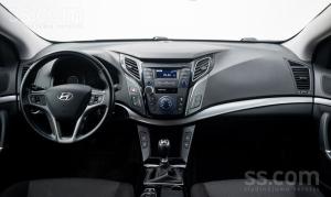 White Hyundai i40 2018 in Riga, with an engine capacity of 1.60 L and mileage of 161 thousand km for 8499 €, photo 13 on AUTOMOTO.COM.LV