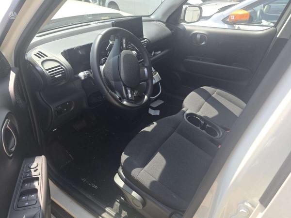 Balts Hyundai Inster 2025 Tauragė, ar dzinēja tilpumu 0.00 L un nobraukumu 12 tūkst. km par 4750 €, foto 5 vietnē AUTOMOTO.COM.LV