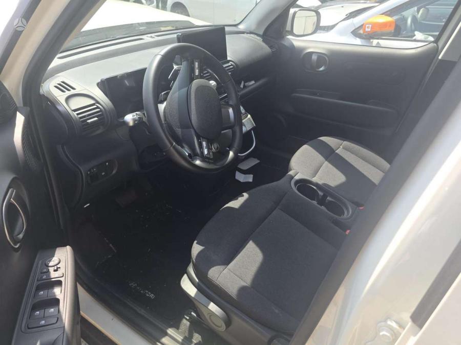 Balts Hyundai Inster 2025 Tauragė, ar dzinēja tilpumu 0.00 L un nobraukumu 12 tūkst. km par 4750 €, foto 6 vietnē AUTOMOTO.COM.LV