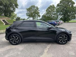 Melns Hyundai Ioniq 5 2022 Kauņa, ar dzinēja tilpumu 0.00 L un nobraukumu 32 tūkst. km par 24800 €, foto 4 vietnē AUTOMOTO.COM.LV
