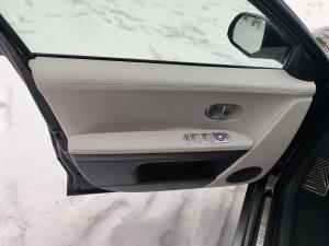 Melns Hyundai Ioniq 5 2022 Kauņa, ar dzinēja tilpumu 0.00 L un nobraukumu 50 tūkst. km par 20500 €, foto 13 vietnē AUTOMOTO.COM.LV