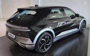 Melns Hyundai Ioniq 5 2022 Šauļi, ar dzinēja tilpumu 0.00 L un nobraukumu 71 tūkst. km par 25700 €, foto 5 vietnē AUTOMOTO.COM.LV