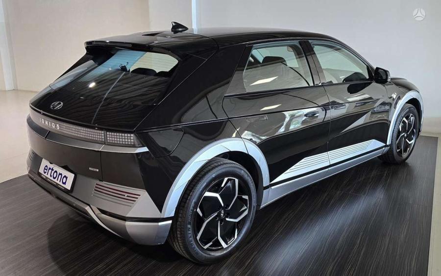 Melns Hyundai Ioniq 5 2022 Šauļi, ar dzinēja tilpumu 0.00 L un nobraukumu 71 tūkst. km par 25700 €, foto 5 vietnē AUTOMOTO.COM.LV