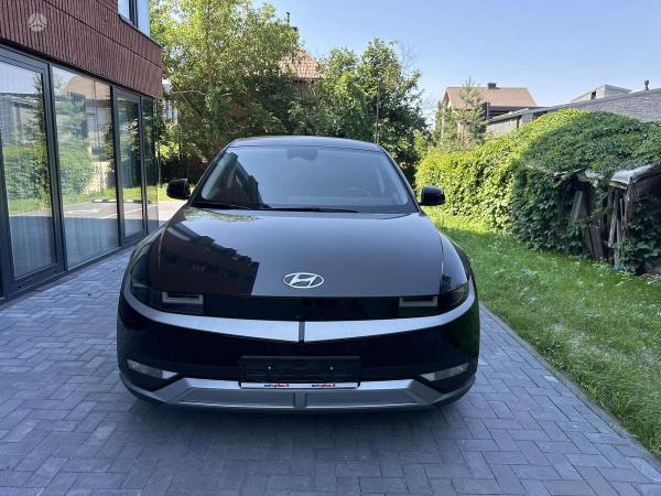 Melns Hyundai Ioniq 5 2022 Kauņa, ar dzinēja tilpumu 0.00 L un nobraukumu 32 tūkst. km par 24800 €, foto 2 vietnē AUTOMOTO.COM.LV