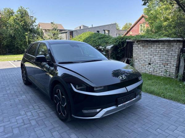Melns Hyundai Ioniq 5 2022 Kauņa, ar dzinēja tilpumu 0.00 L un nobraukumu 32 tūkst. km par 24800 €, foto 3 vietnē AUTOMOTO.COM.LV