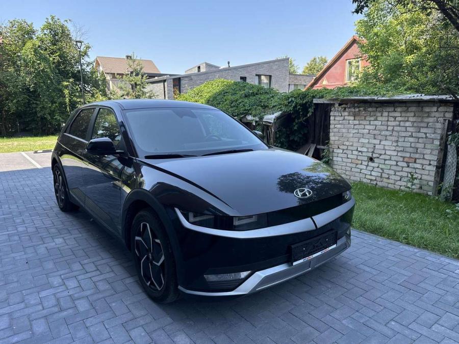 Melns Hyundai Ioniq 5 2022 Kauņa, ar dzinēja tilpumu 0.00 L un nobraukumu 32 tūkst. km par 24800 €, foto 4 vietnē AUTOMOTO.COM.LV