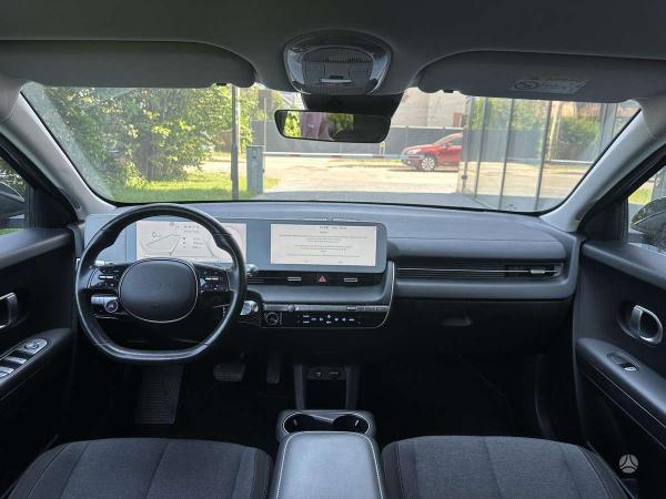 Black Hyundai Ioniq 5 2022 in Kaunas, with an engine capacity of 0.00 L and mileage of 32 thousand km for 24800 €, photo 7 on AUTOMOTO.COM.LV
