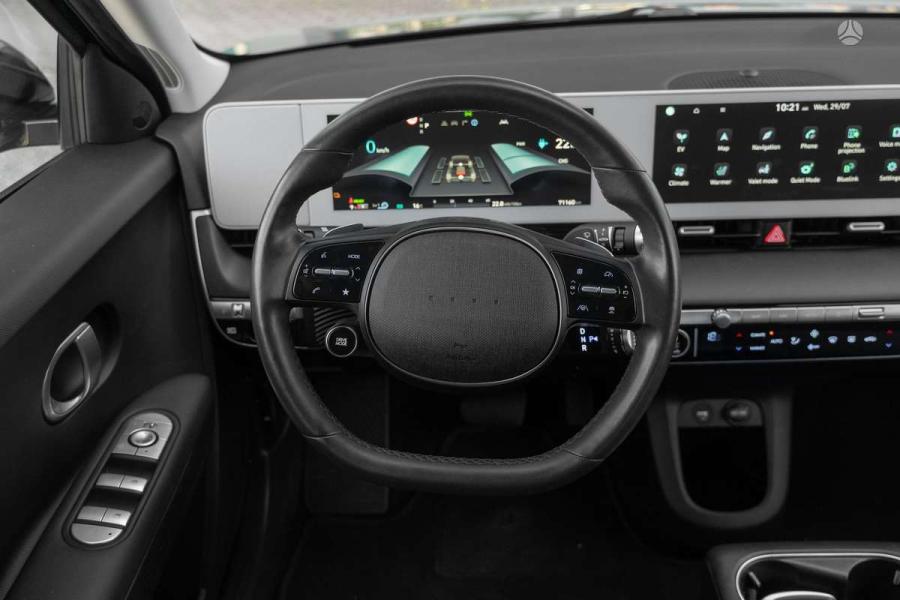 Black Hyundai Ioniq 5 2022 in Vilnius, with an engine capacity of 0.00 L and mileage of 71 thousand km for 25500 €, photo 14 on AUTOMOTO.COM.LV