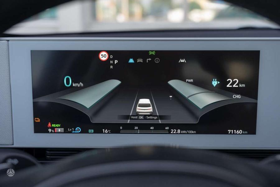 Black Hyundai Ioniq 5 2022 in Vilnius, with an engine capacity of 0.00 L and mileage of 71 thousand km for 25500 €, photo 17 on AUTOMOTO.COM.LV