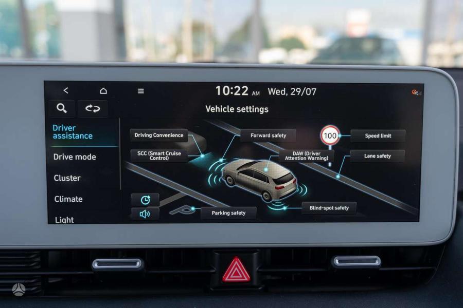 Black Hyundai Ioniq 5 2022 in Vilnius, with an engine capacity of 0.00 L and mileage of 71 thousand km for 25500 €, photo 18 on AUTOMOTO.COM.LV